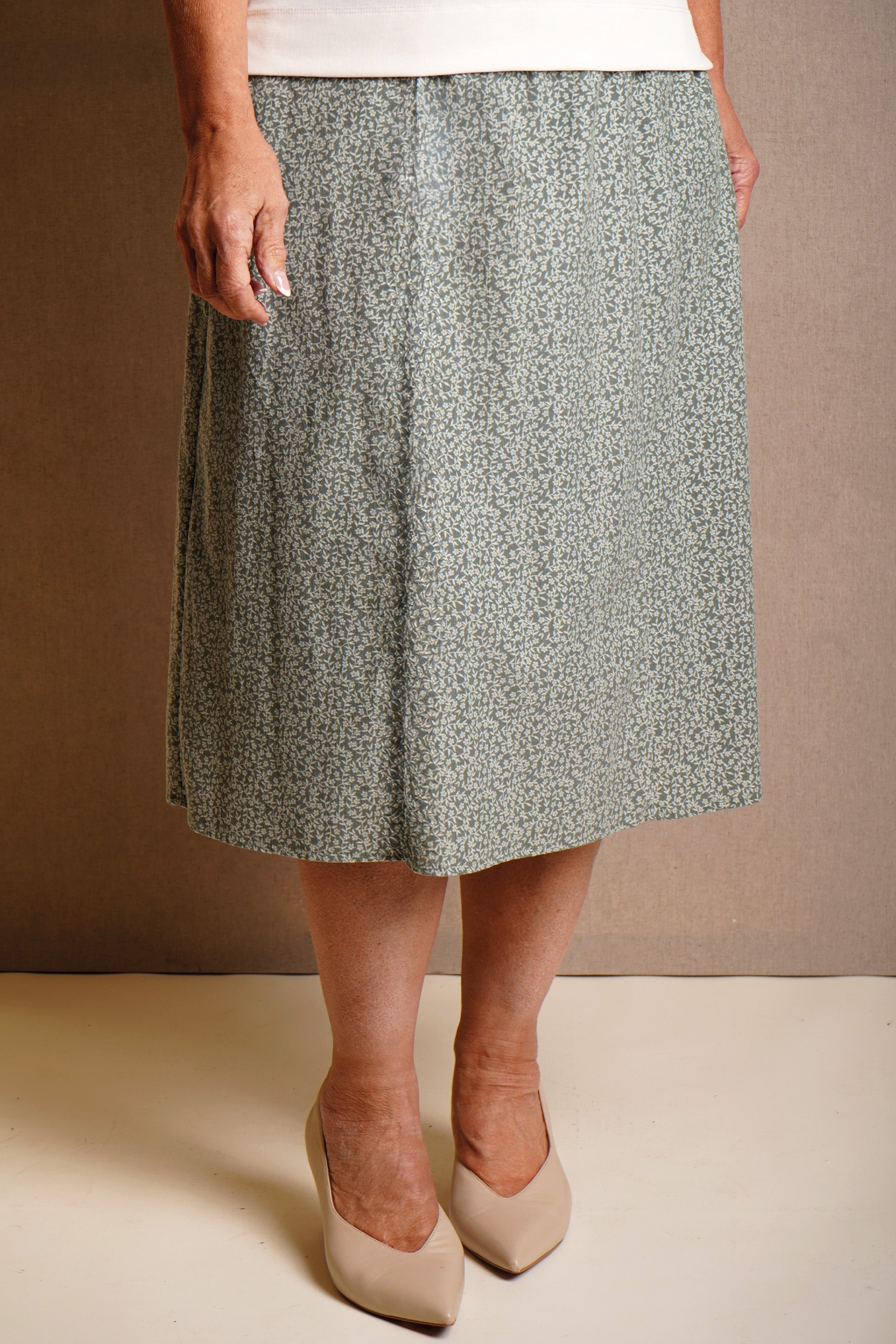 Juliette Skirt - Classic Skirts – Carr & Westley