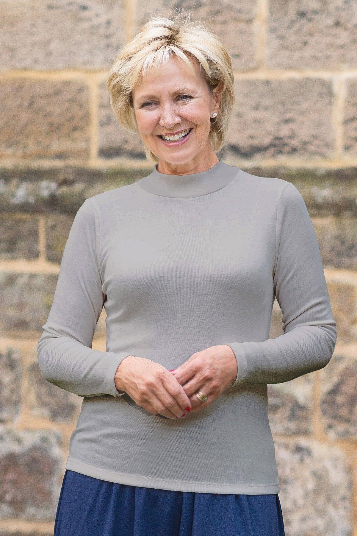 Turtle Neck Top | Betsy – Carr & Westley