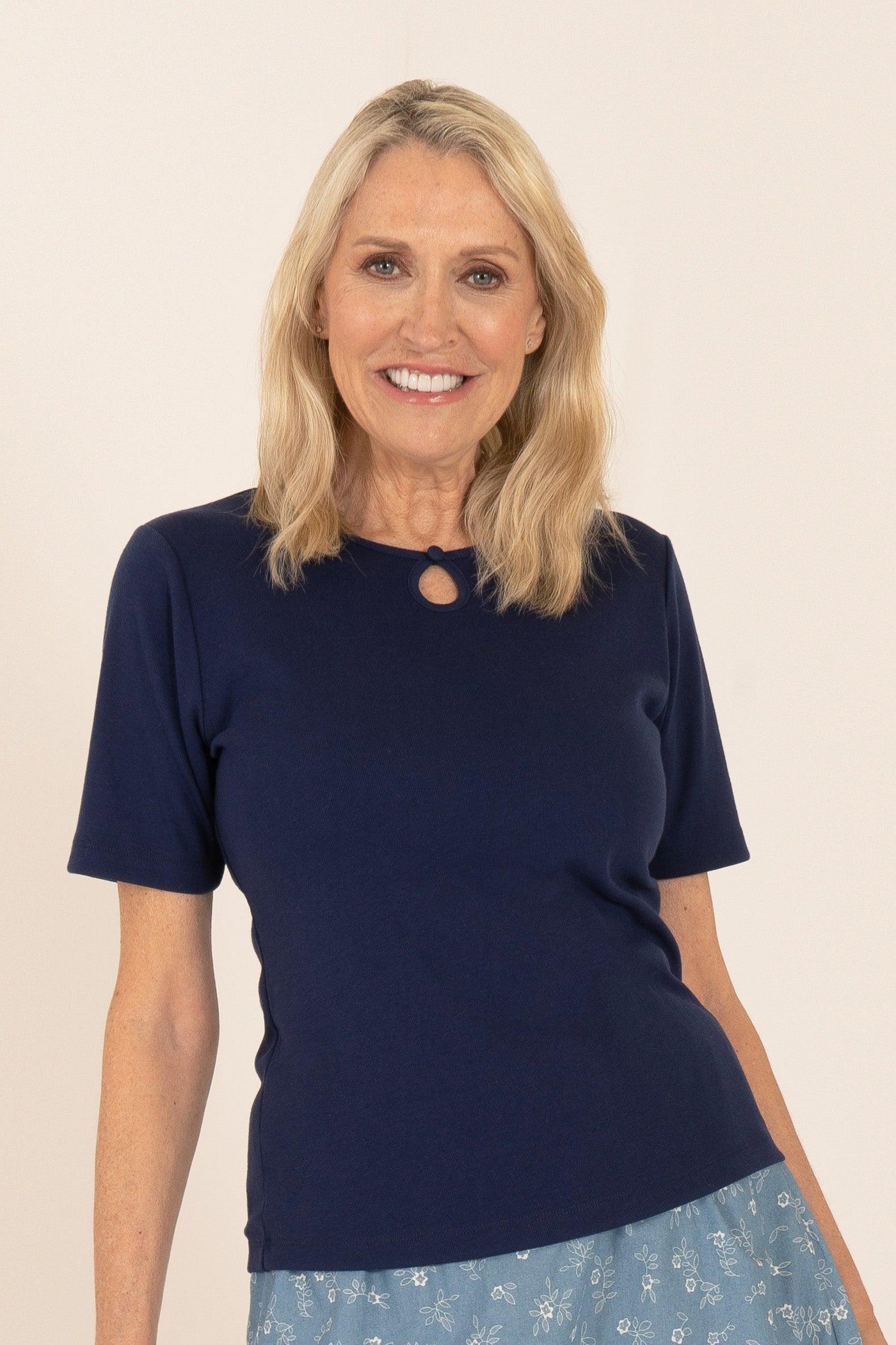 Keyhole Top - Classic Women's T-Shirt - Poppy – Carr & Westley